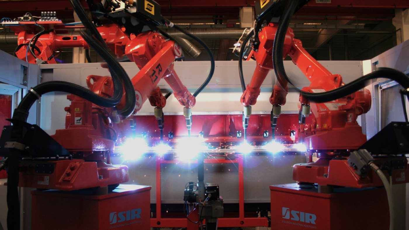 WELDING - AUTOMOTIVE | Sir Robotics